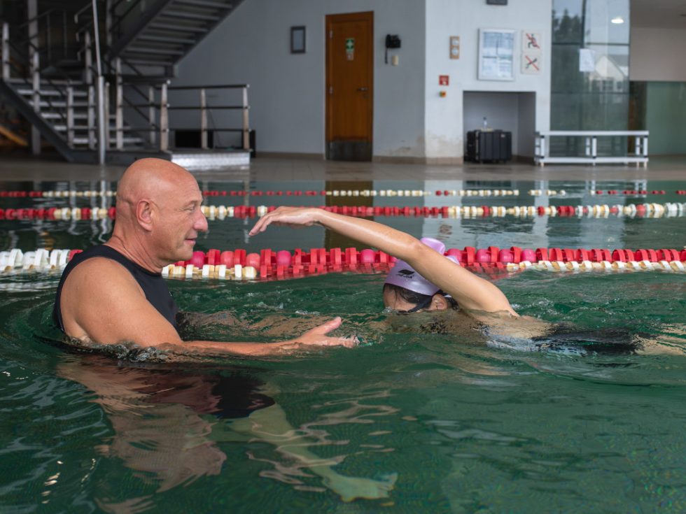 10 Shaw Ways to Overcome Your Anxiety of Swimming and Build Confidence ...